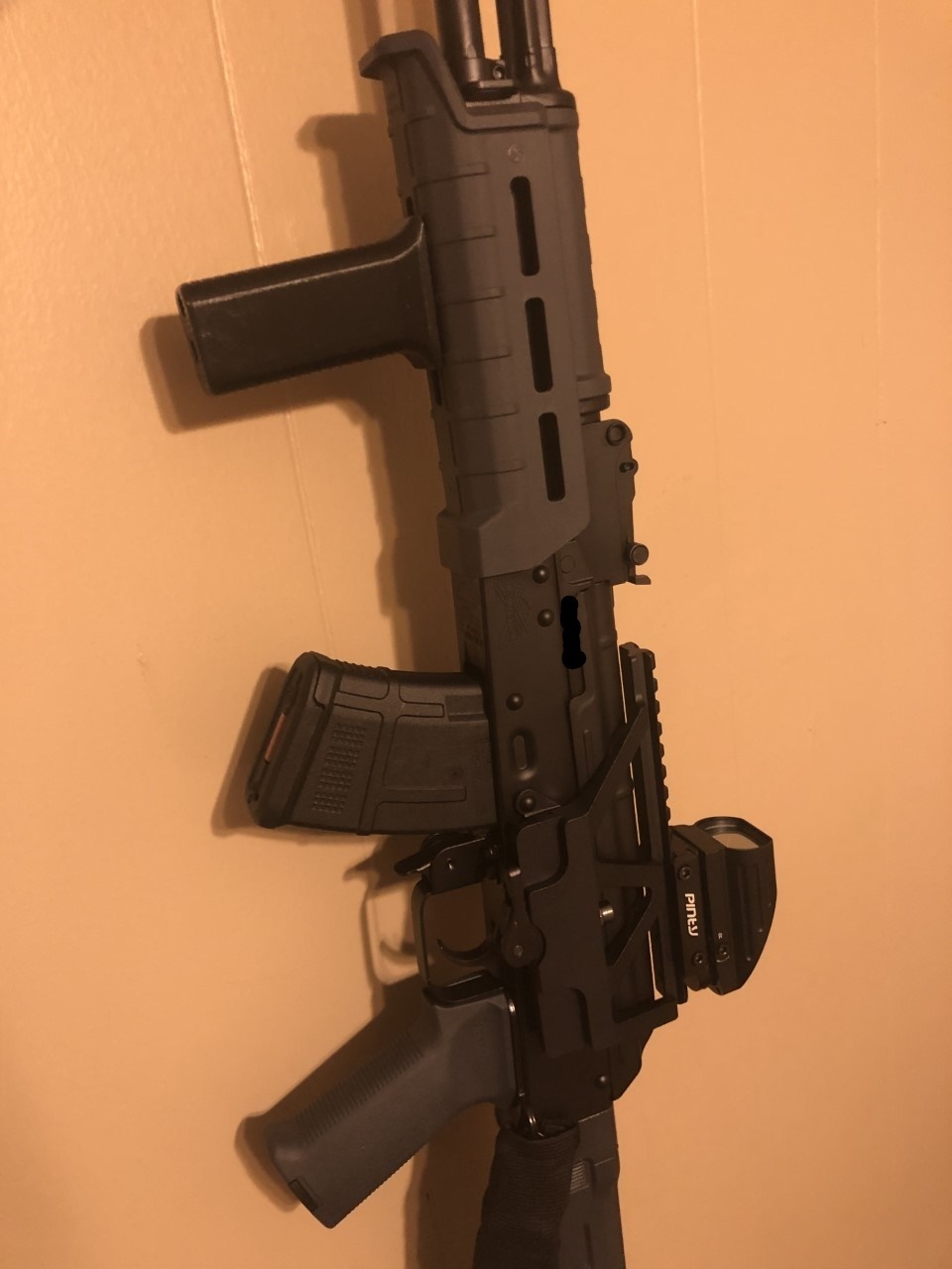 STL file M-LOK Stubby Grip 🔫・3D printer model to download・Cults