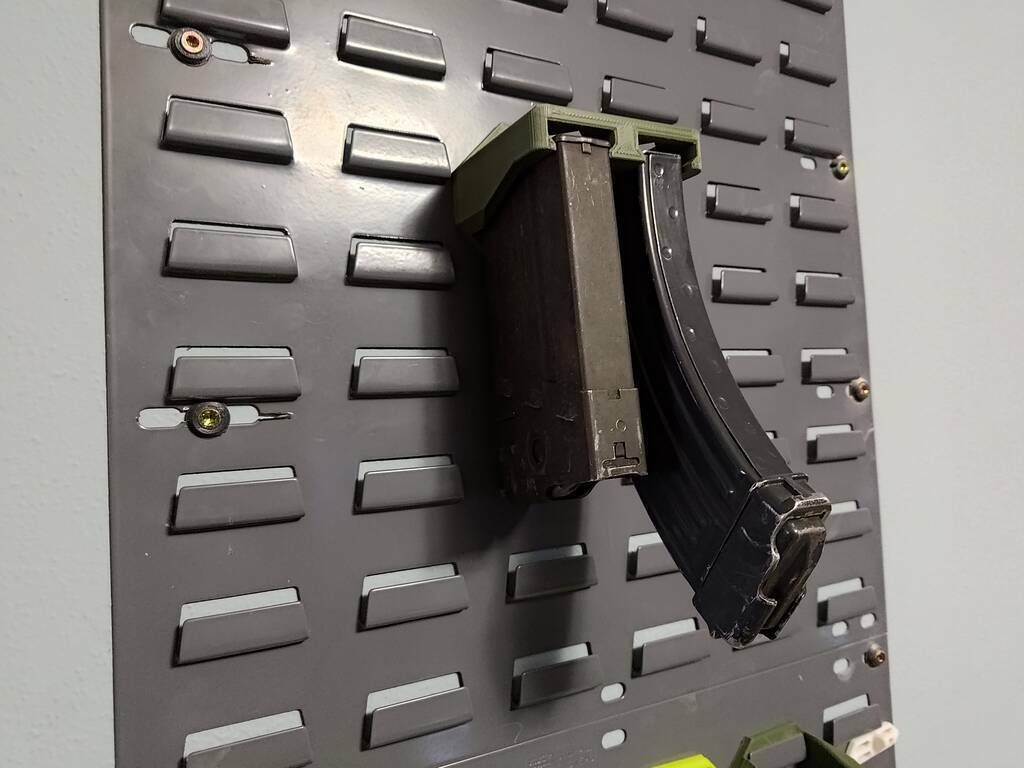 Free 3D file Open Armory ak vz58 g3 cetme mag holder・3D print model to ...