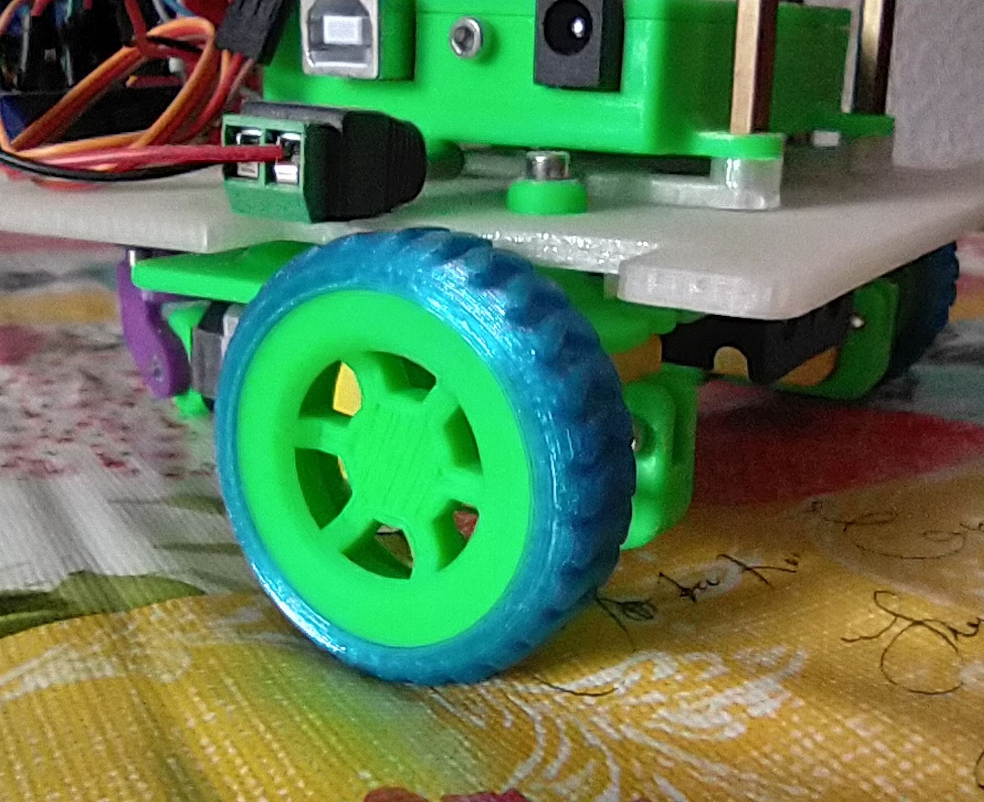 Archivo STL gratis Rueda para robot en dos materiales・Modelo para ...