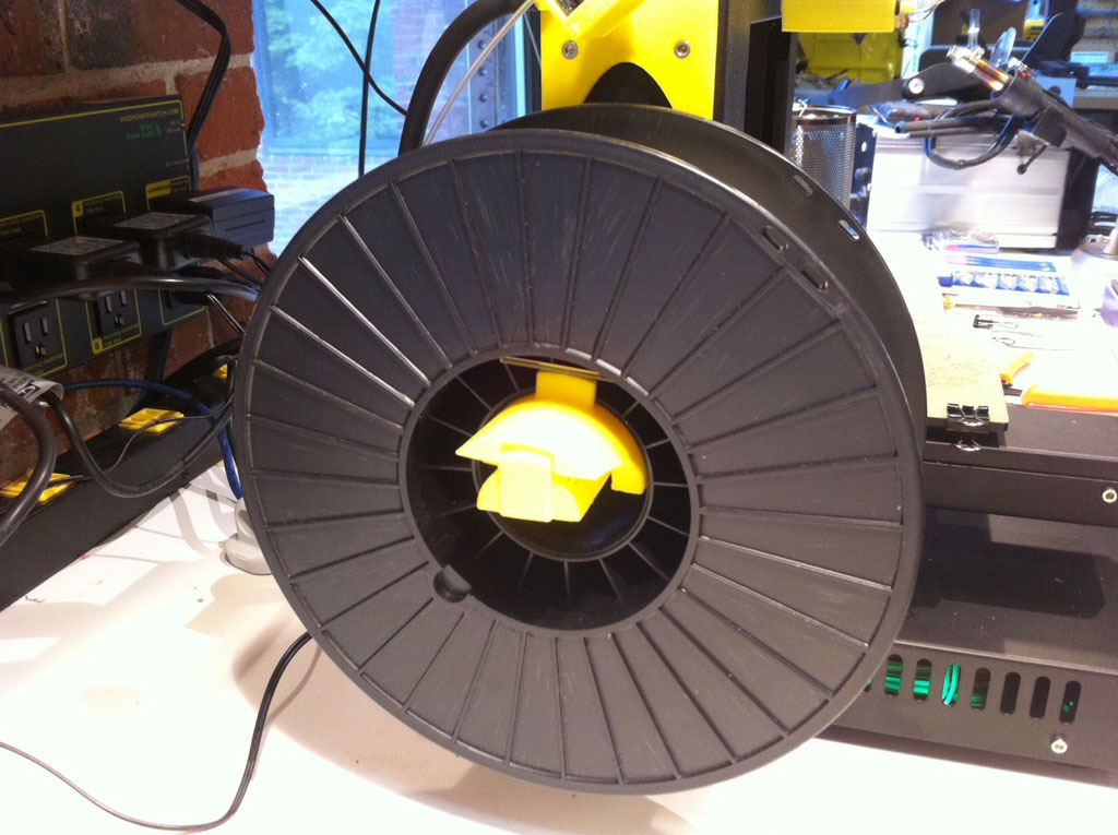 Free 3D file MakerBot Spool Adapter for Up! Octave Spool Holder・Design ...