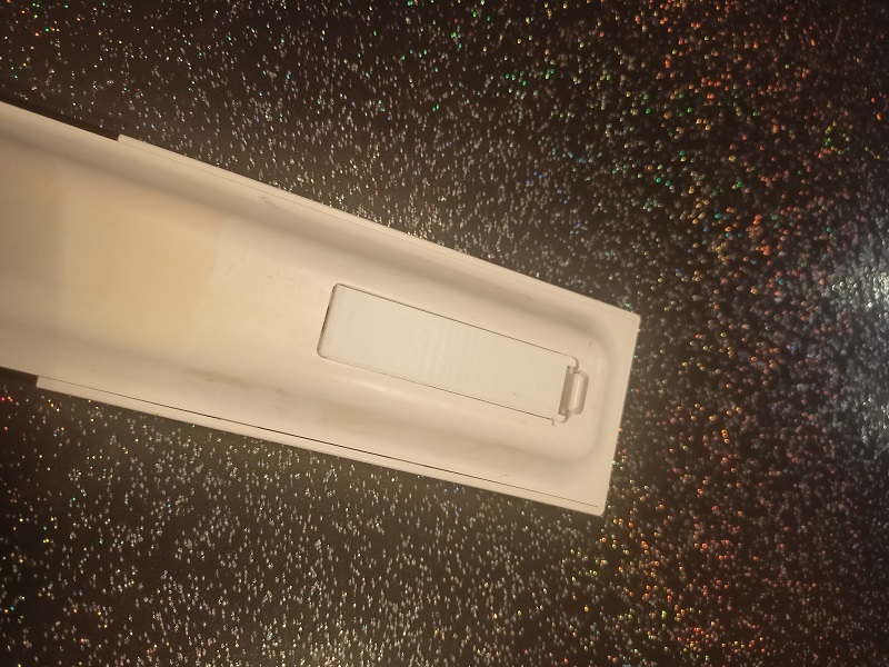 STL file battery cover for canal+ remote control・3D printer design to ...