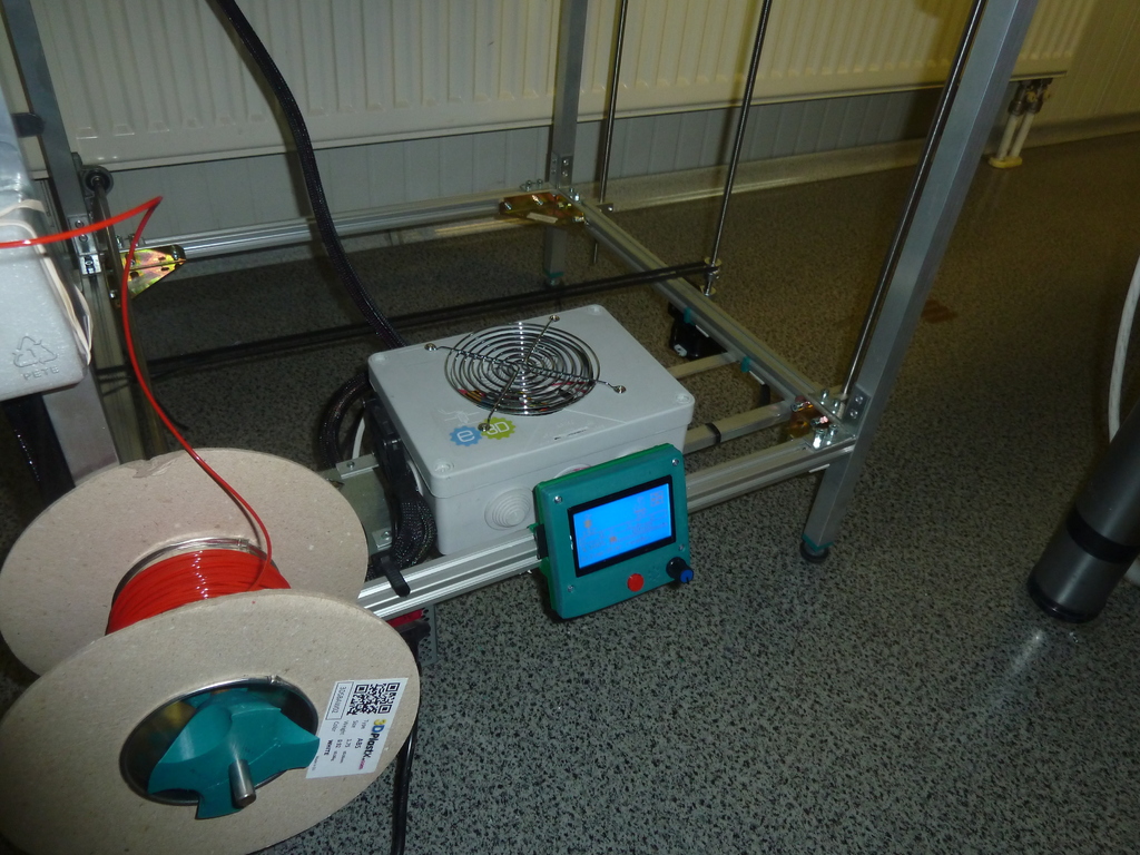 Free 3D file Reprap Full Graphic LCD case for 20x20 aluminum profile 🔧 ...