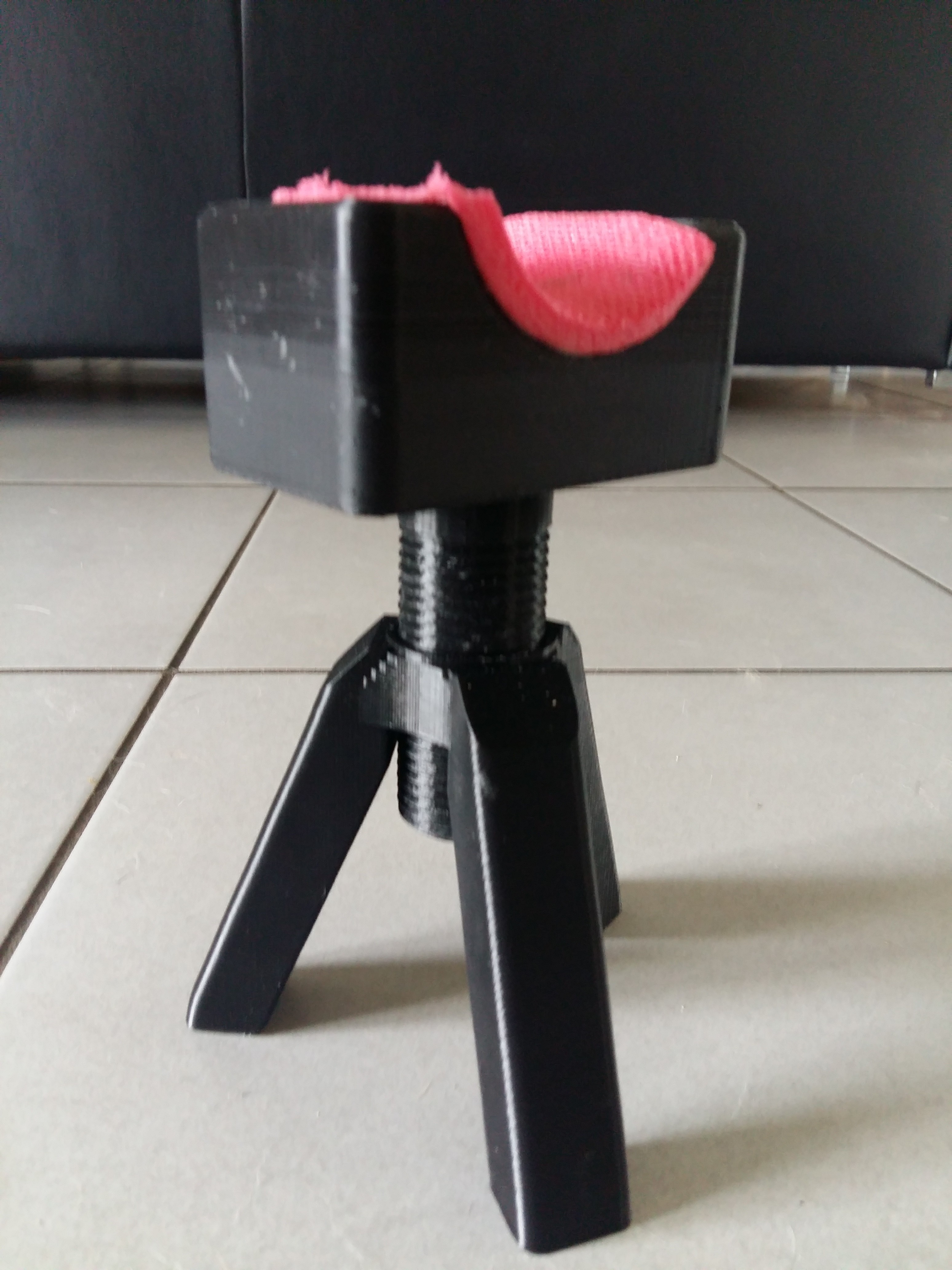 STL file Shooting support・Model to download and 3D print・Cults