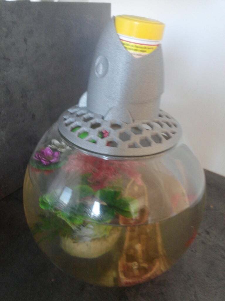 Free STL file Lid for aquarium ball, with storage of the pot of food 🪴 ...