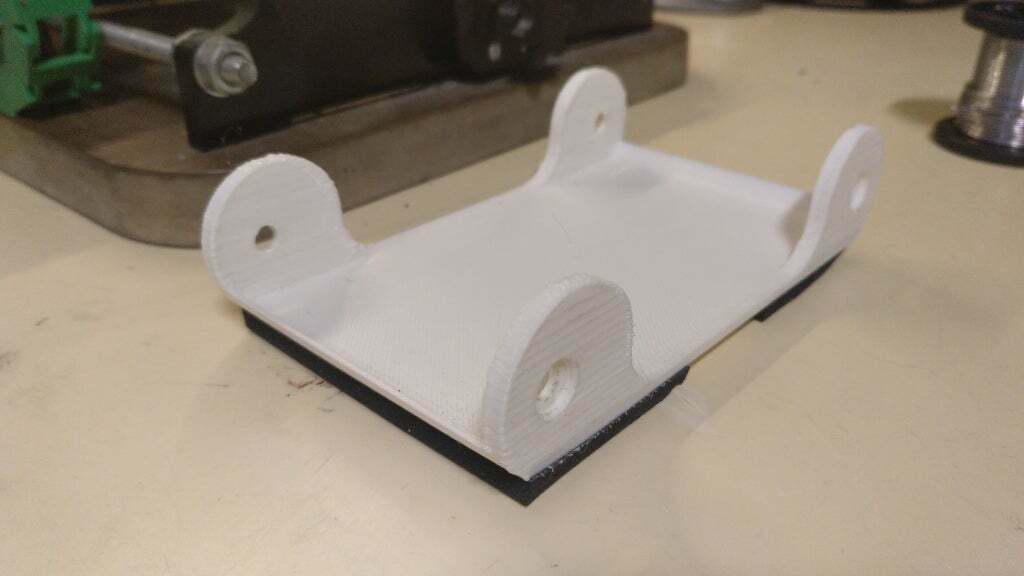 Free STL file Filament roll holder molon 🪢・3D print model to download・Cults