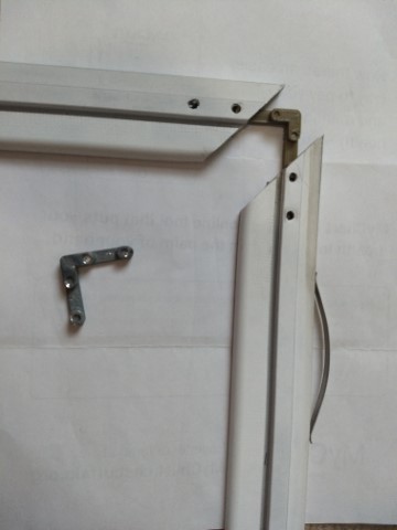 STL file Screen Corner・3D printer design to download・Cults