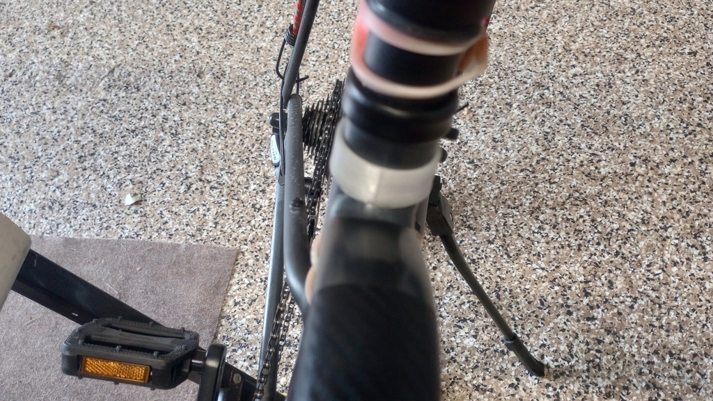 Free 3D file Clamp for bike rear carrier 35mm inside dia 🗜️・3D ...