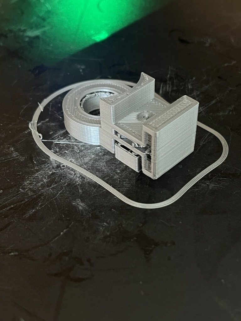 Free 3D file RC CG Balancer with ball bearing / Balance de CG avec ...