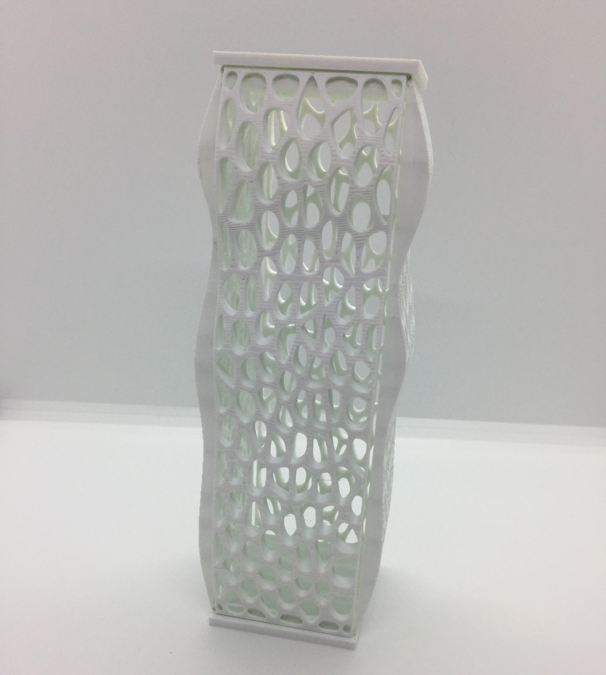 Free STL file voronoi tower column・3D printable design to download・Cults