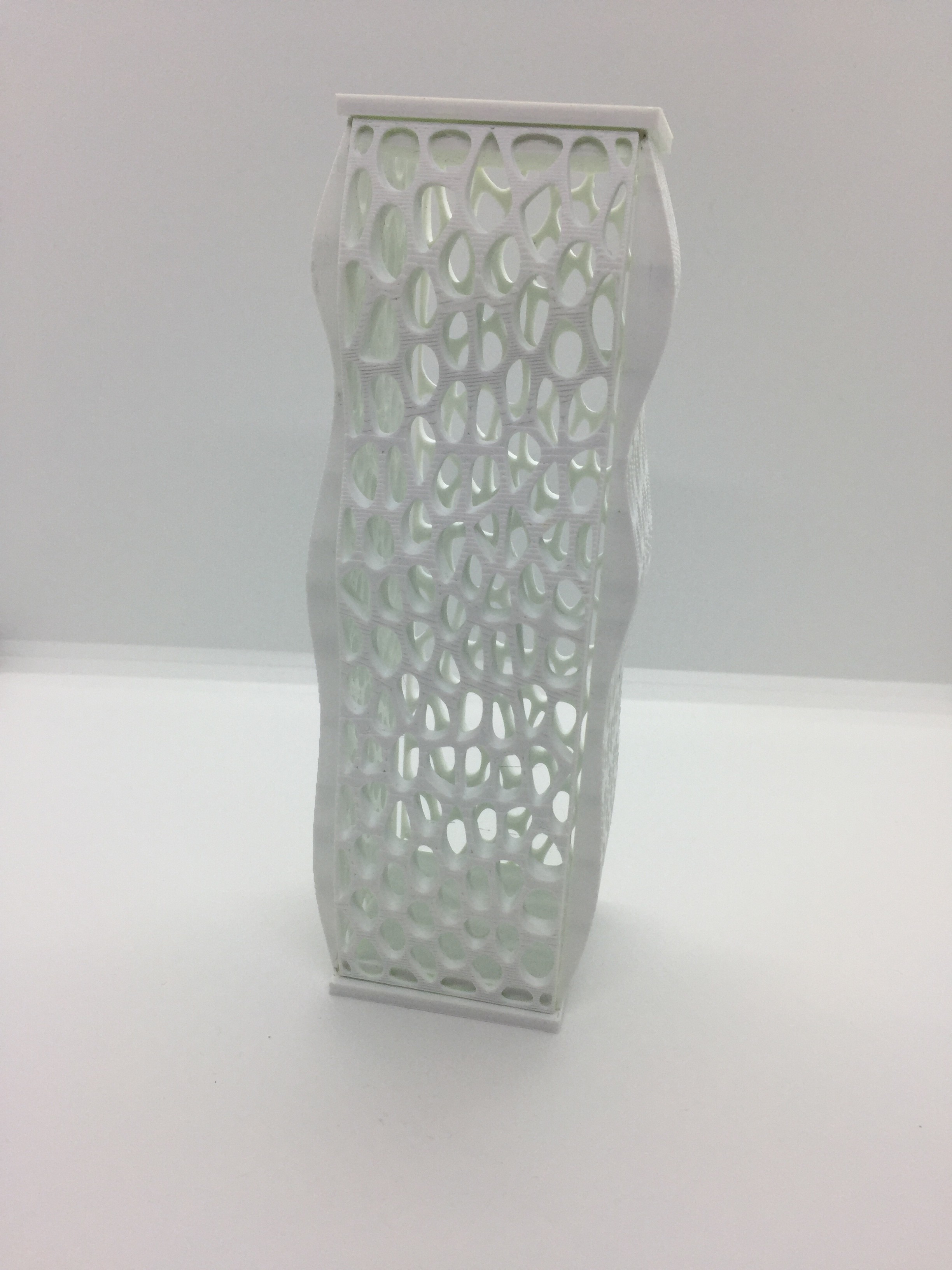 Free STL file voronoi tower column・3D printable design to download・Cults