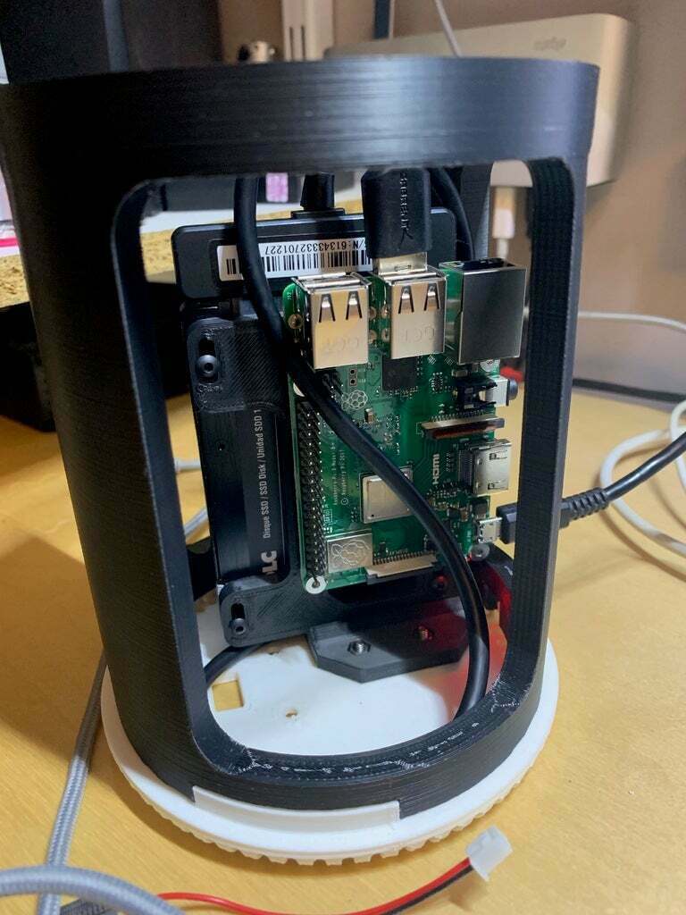 Free STL file MacPI Pro XL RPi PI3 + SSD Mount・3D printing design to ...