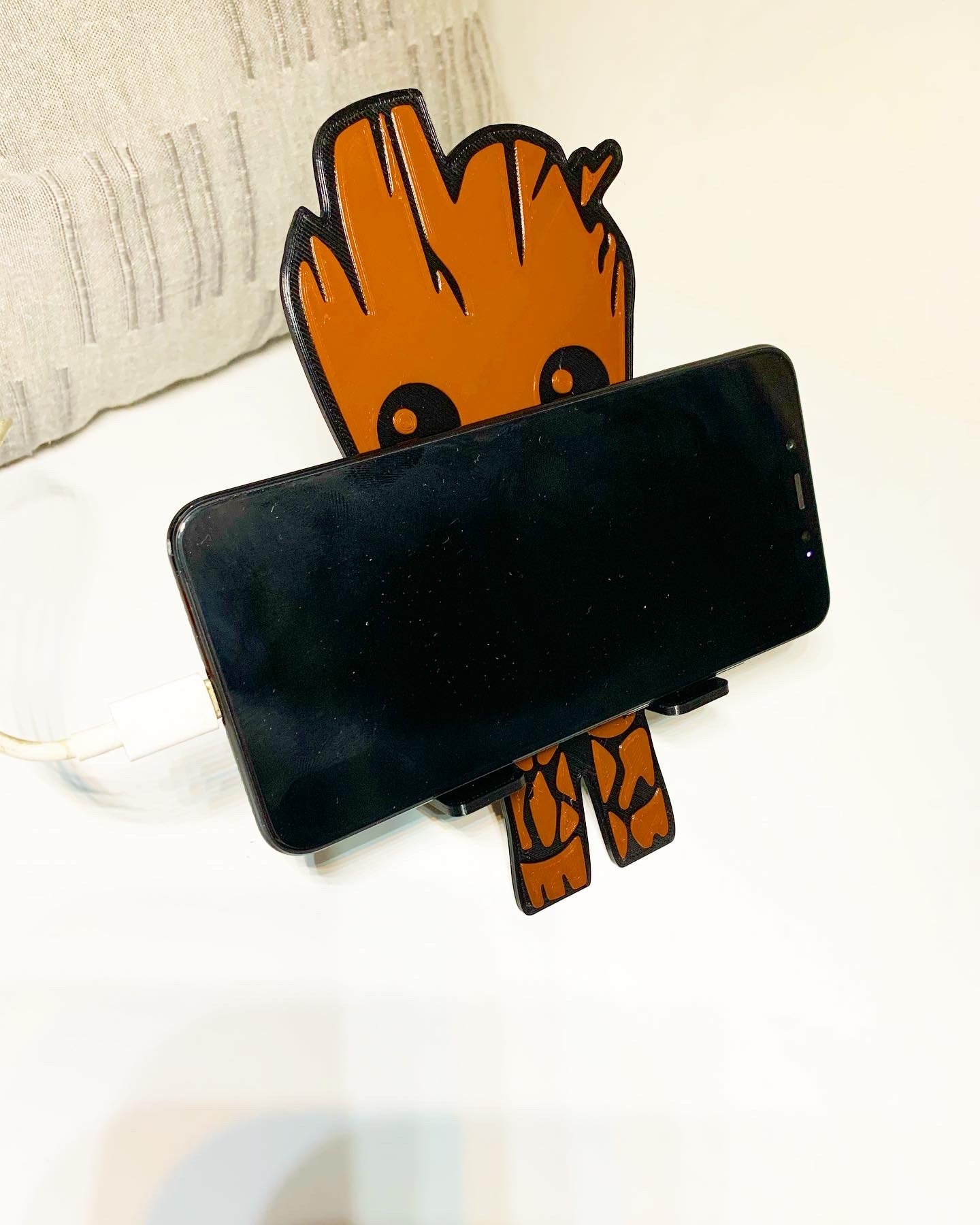 STL file Phone holder "Baby groot"・3D printable model to download・Cults
