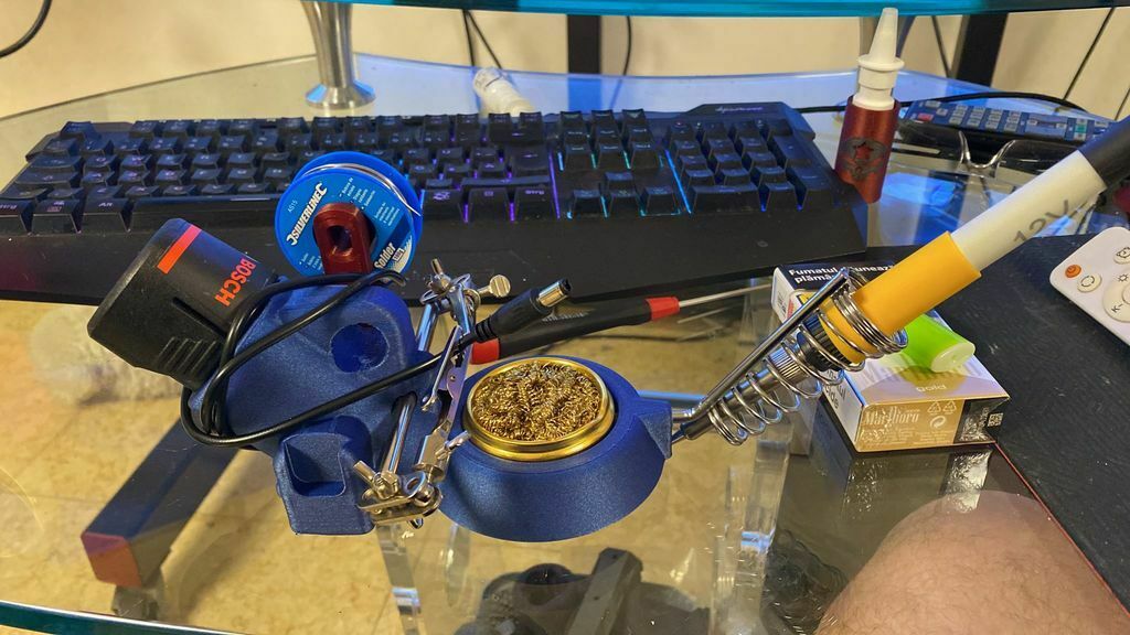 Free 3D file Bosch 12v Soldering Station 🚉・Design to download and 3D ...