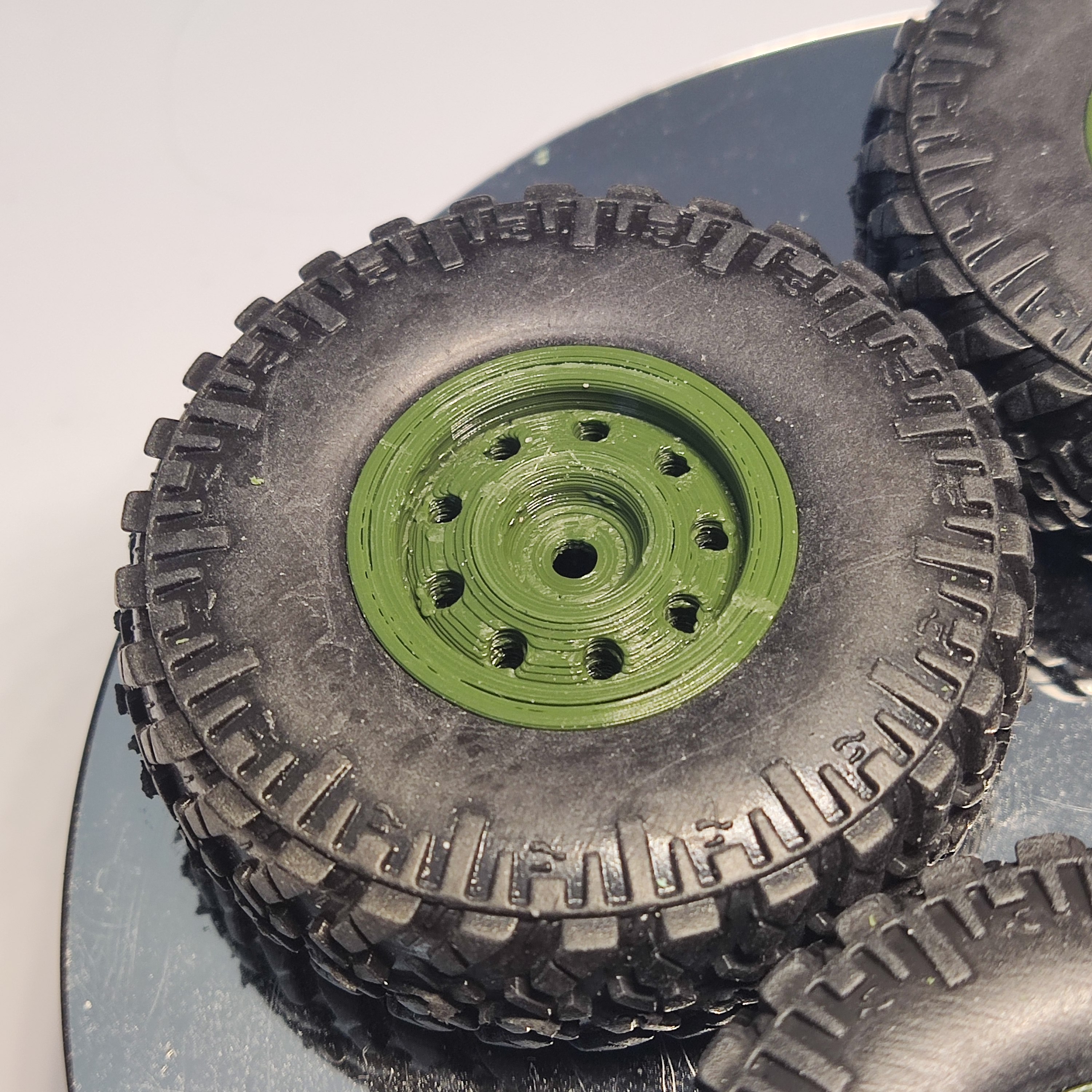STL file Axial SCX24 steel Rims v3 for 1.0 tires with 5 offsets from ...