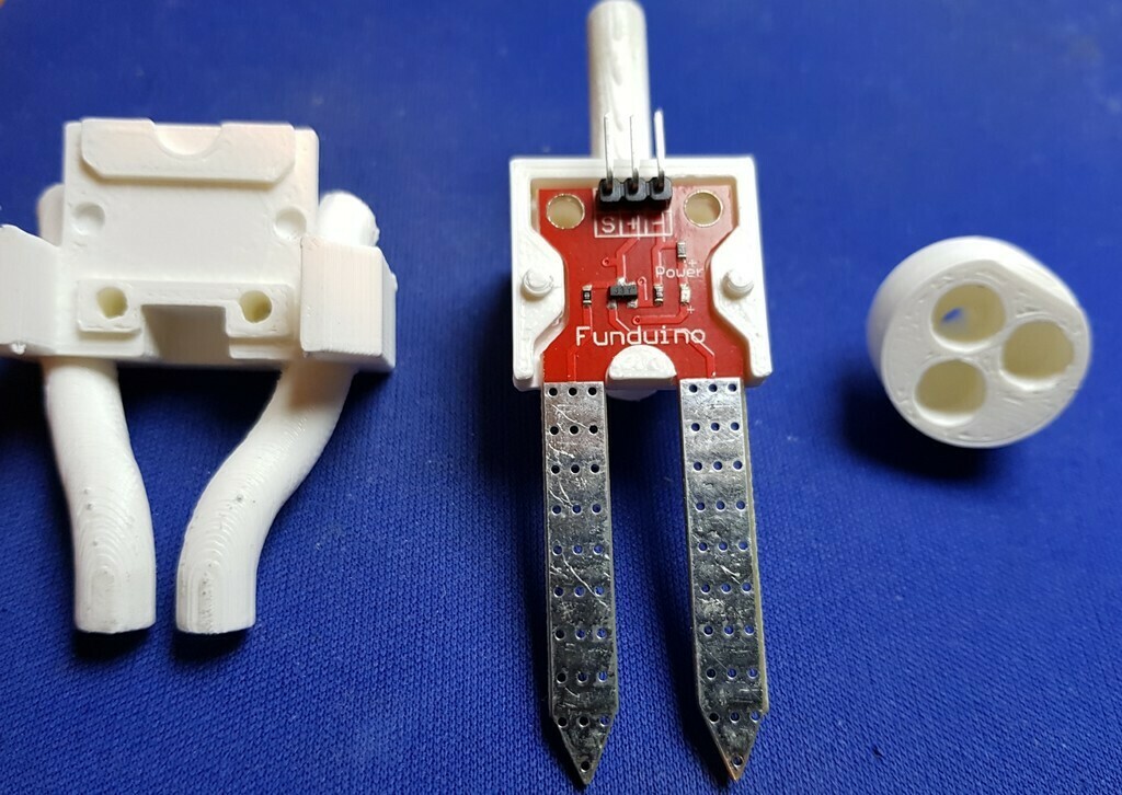 Free 3D file Soil humidity sensor with integrated watering system 🌳・3D ...