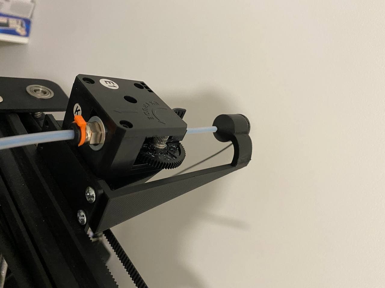 Free STL file FILAMENT CLEANER GUIDE・3D printer design to download・Cults