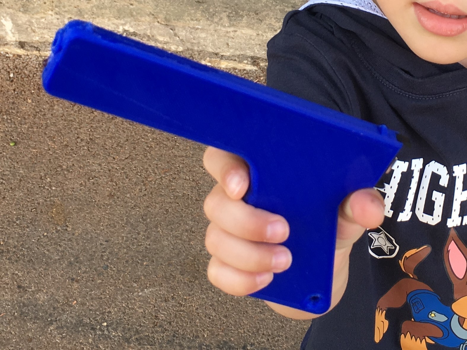 Free STL file 3D Laser Gun・3D printing template to download・Cults