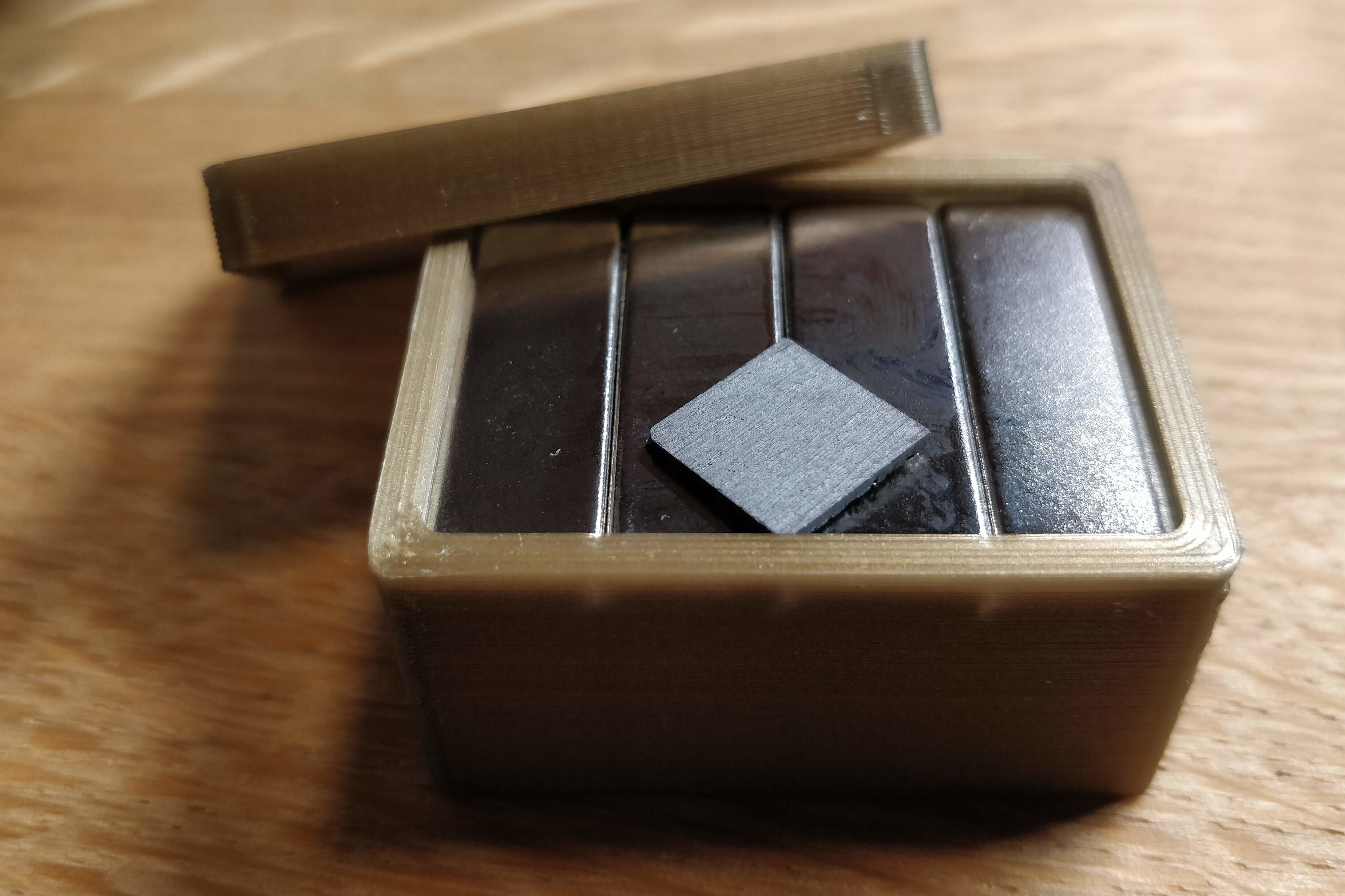 Free STL file Pyrolytic graphite demo box・3D printing model to download ...