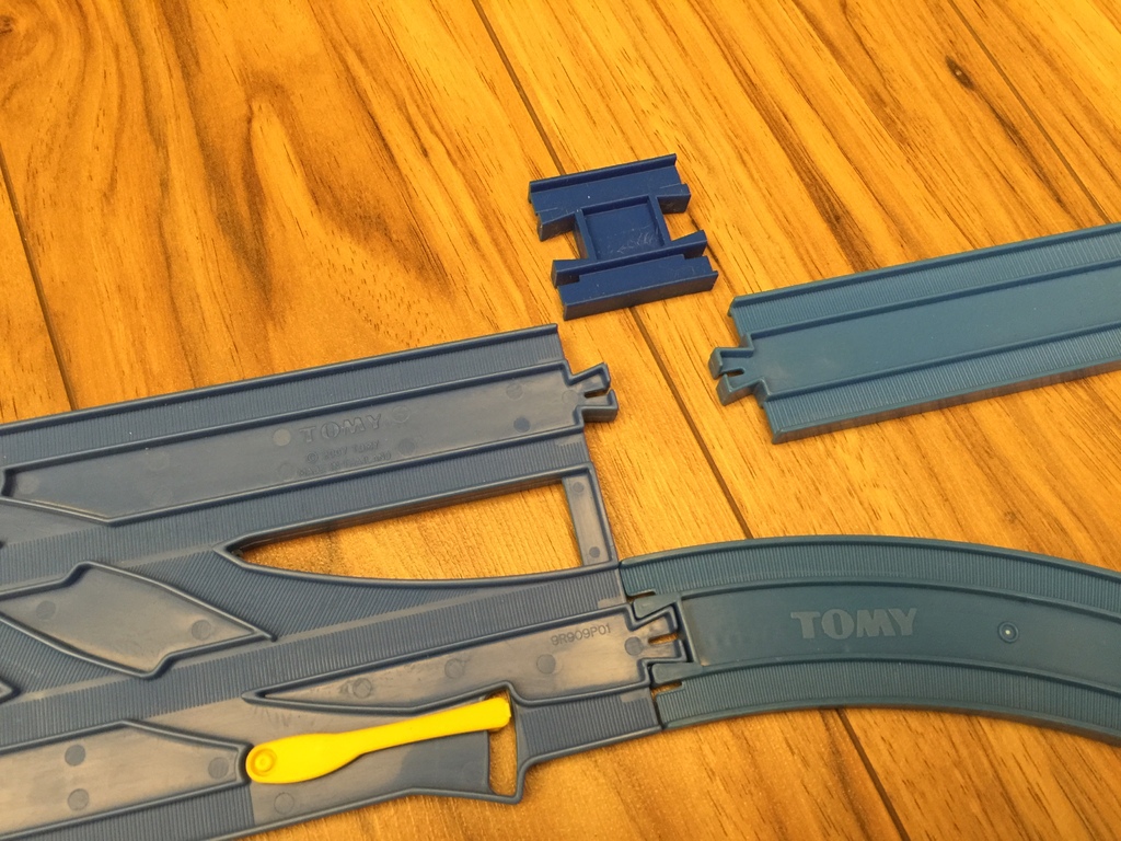 Free 3D file TOMY Trains track notch connector・Template to download and ...