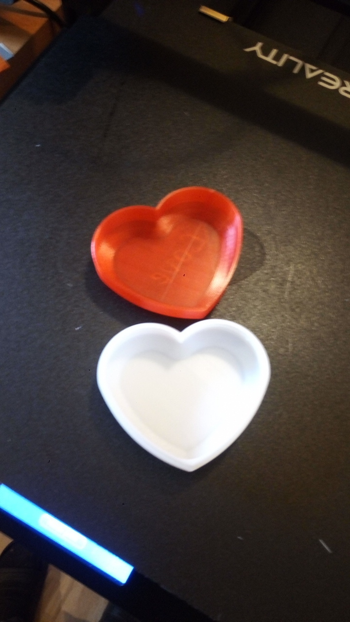 Fichier STL gratuit Boîte Coeur・Objet pour imprimante 3D à télécharger ...