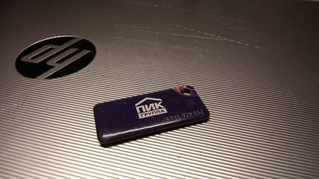 Free STL file AirTag RFID-tga keychain casing・3D printer model to ...