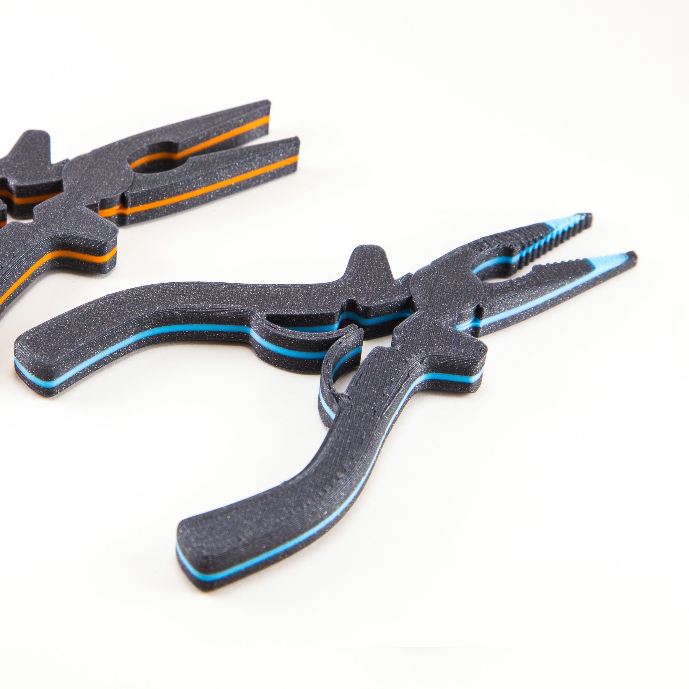 Free STL file Pliers - Self Opening・3D printing design to download・Cults