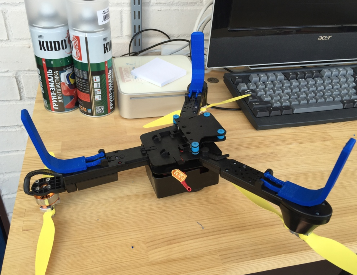 Download free STL file Pocket Drone Legs V.3 • 3D printing template ・ Cults