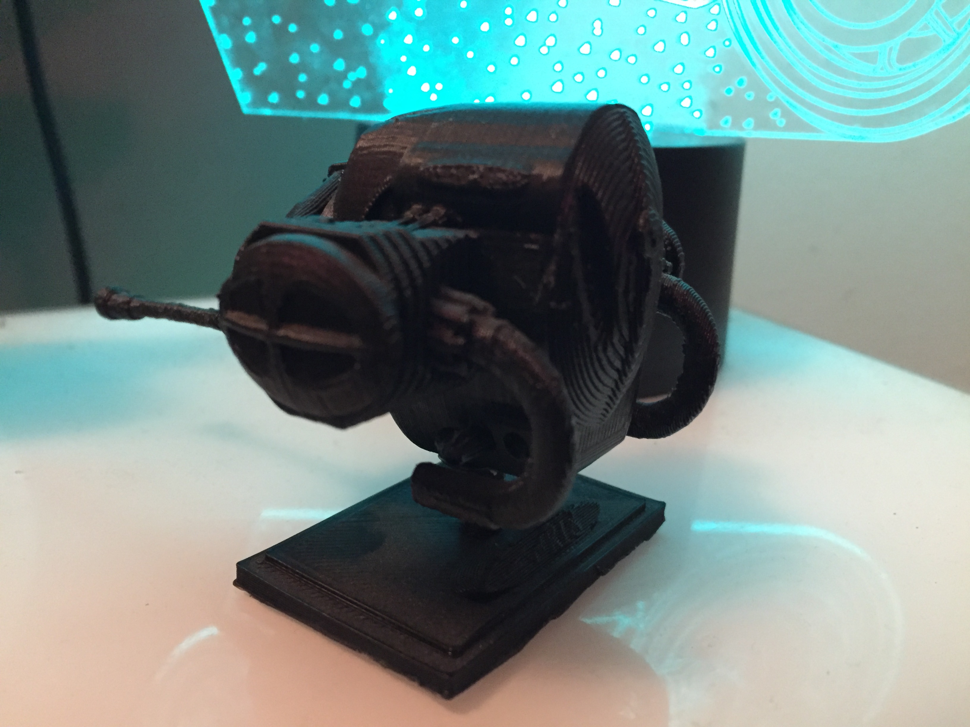 STL file engine bmw R18・3D print object to download・Cults