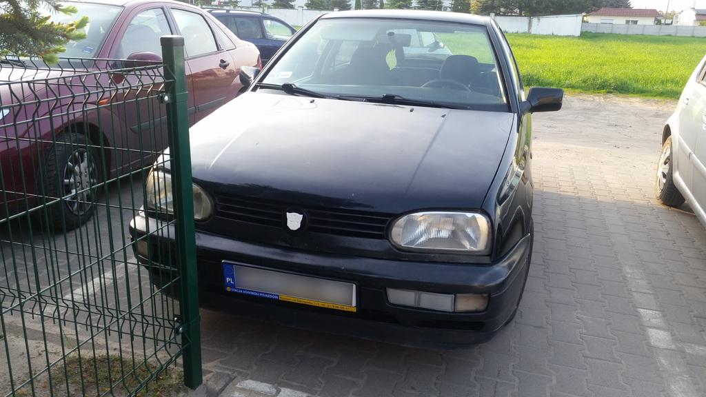 Archivo 3D gratis Volkswagen VW Golf 3 Autobot Transformers Front Emble ...