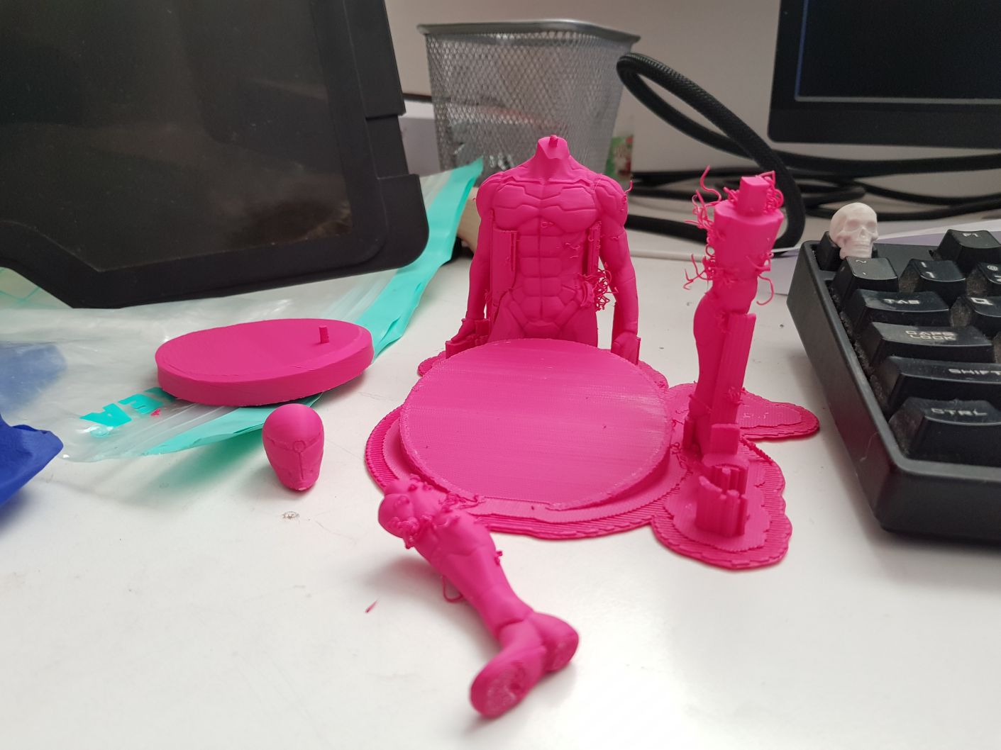 Archivo 3D gratis Stand de Zorro Gris Ninja con la mano cortada de ...