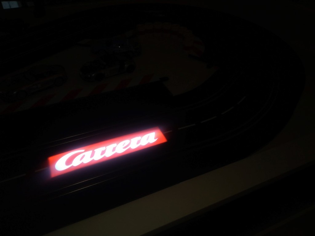 Free 3D file Illuminated CARRERA logo for Slot-track 🚗・3D print model to download・Cults