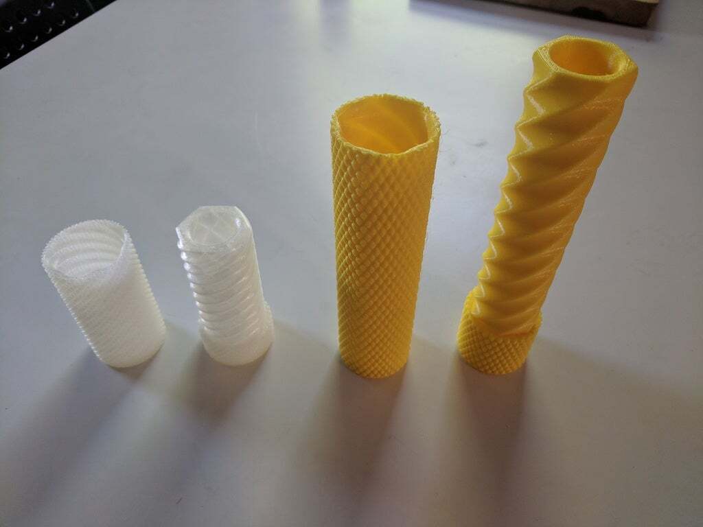 Free STL file Double Length Knurled Twist Container・3D print design to ...