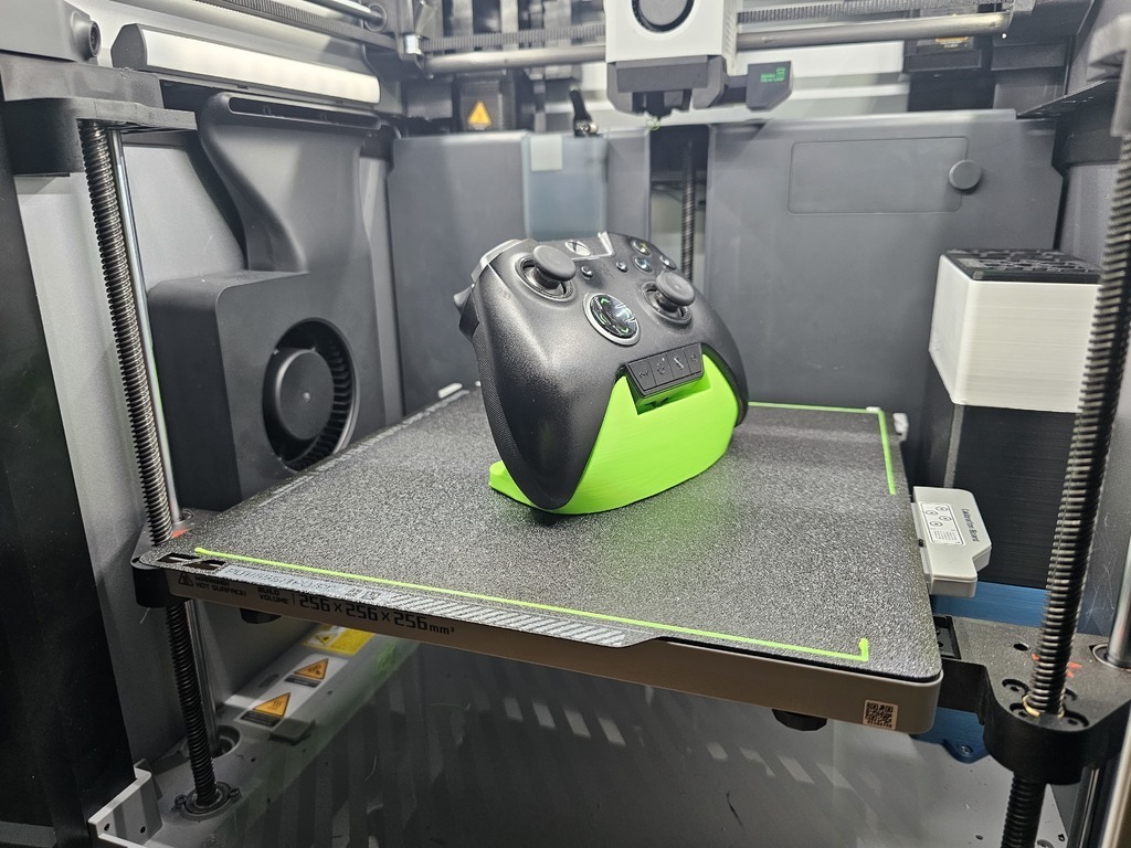 Free 3D file Minimalistic Xbox Controller Stand for Razer Wolverine ...