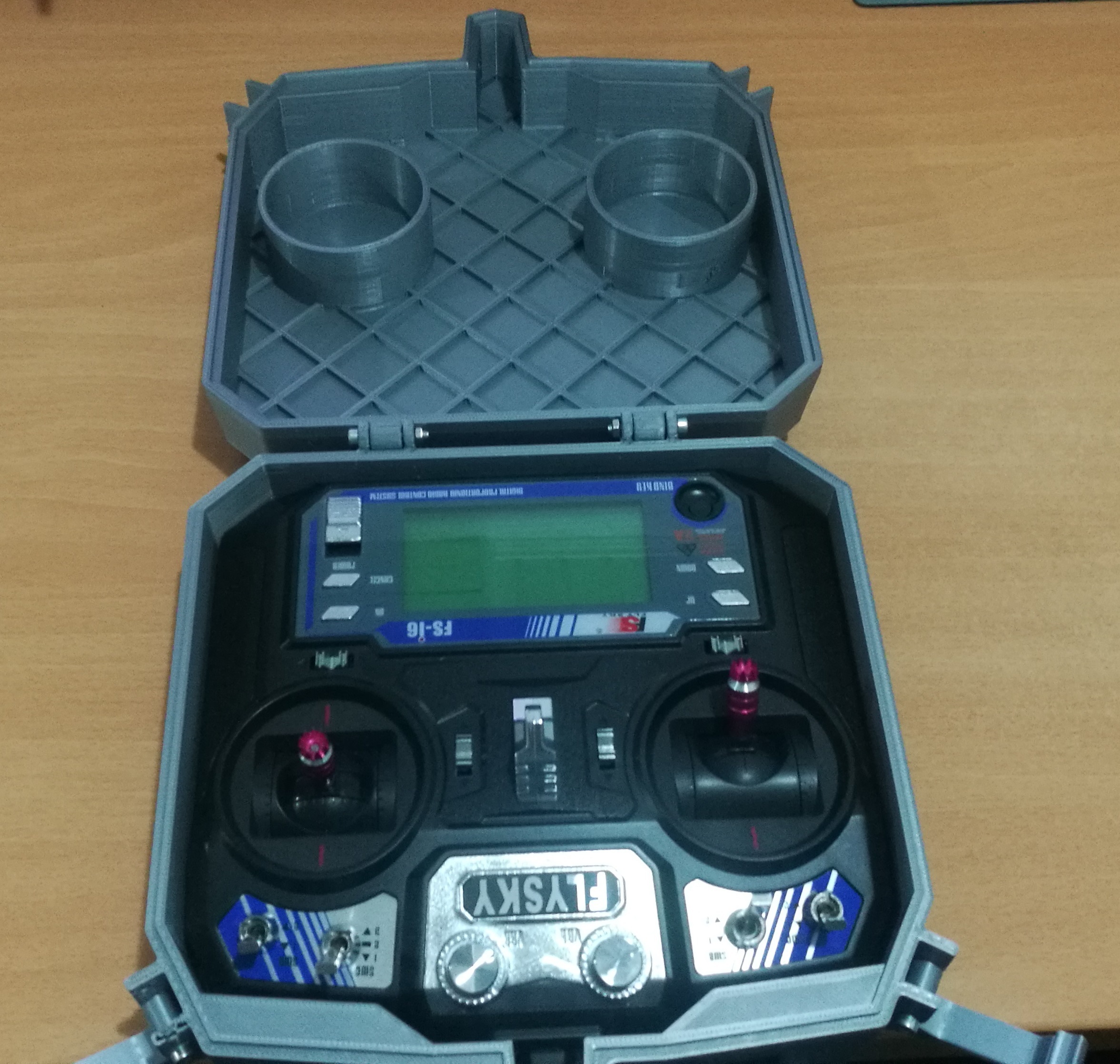 STL file fs i6 storage case・Design to download and 3D print・Cults