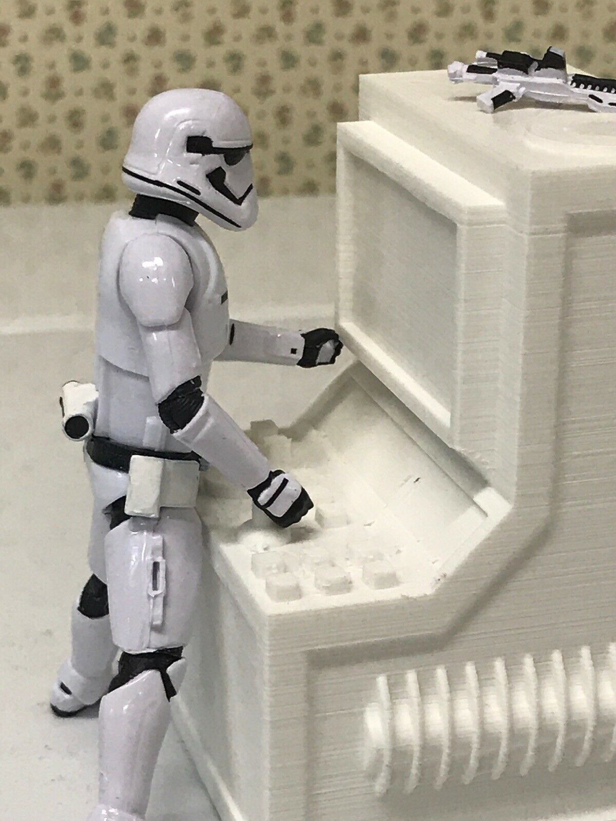 STL file Star Wars Computer Station (Small)・3D print design to download ...