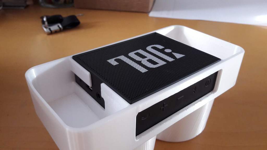 Free 3D file Car's bluetooth speaker adapter・3D printable model to ...