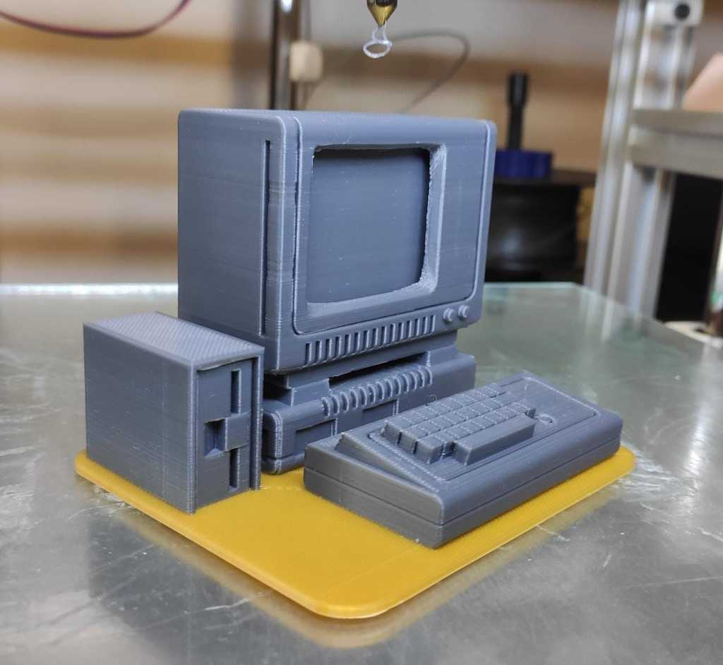 Free STL file Radio Shack TRS-80 mod I 📻・3D printing template to ...
