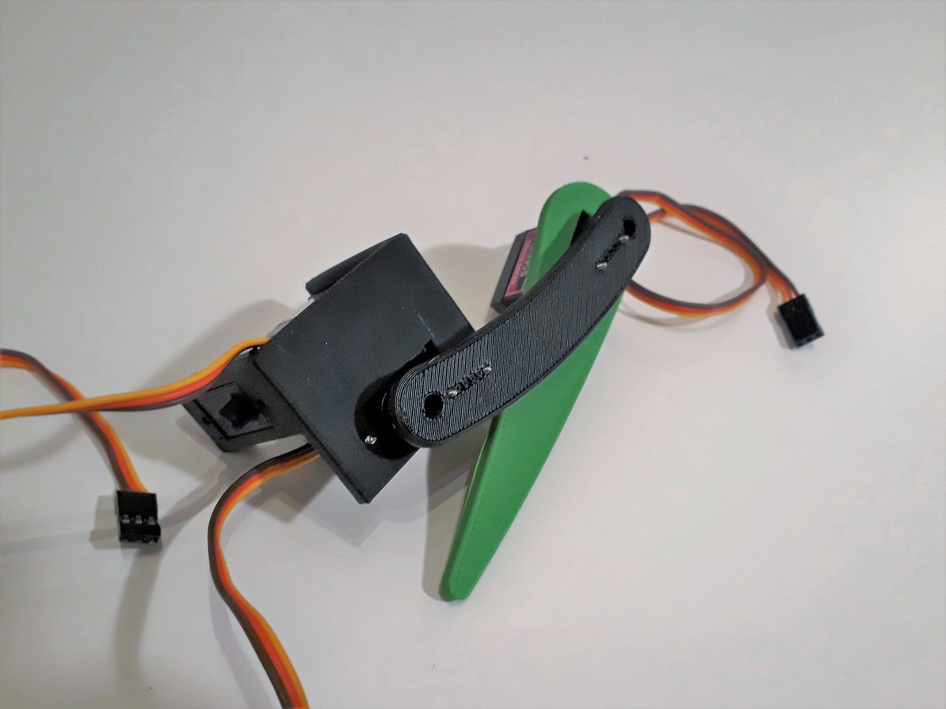 3D file Hexapod Hexana Robot for servo MG90S 🤖・3D printable model to ...