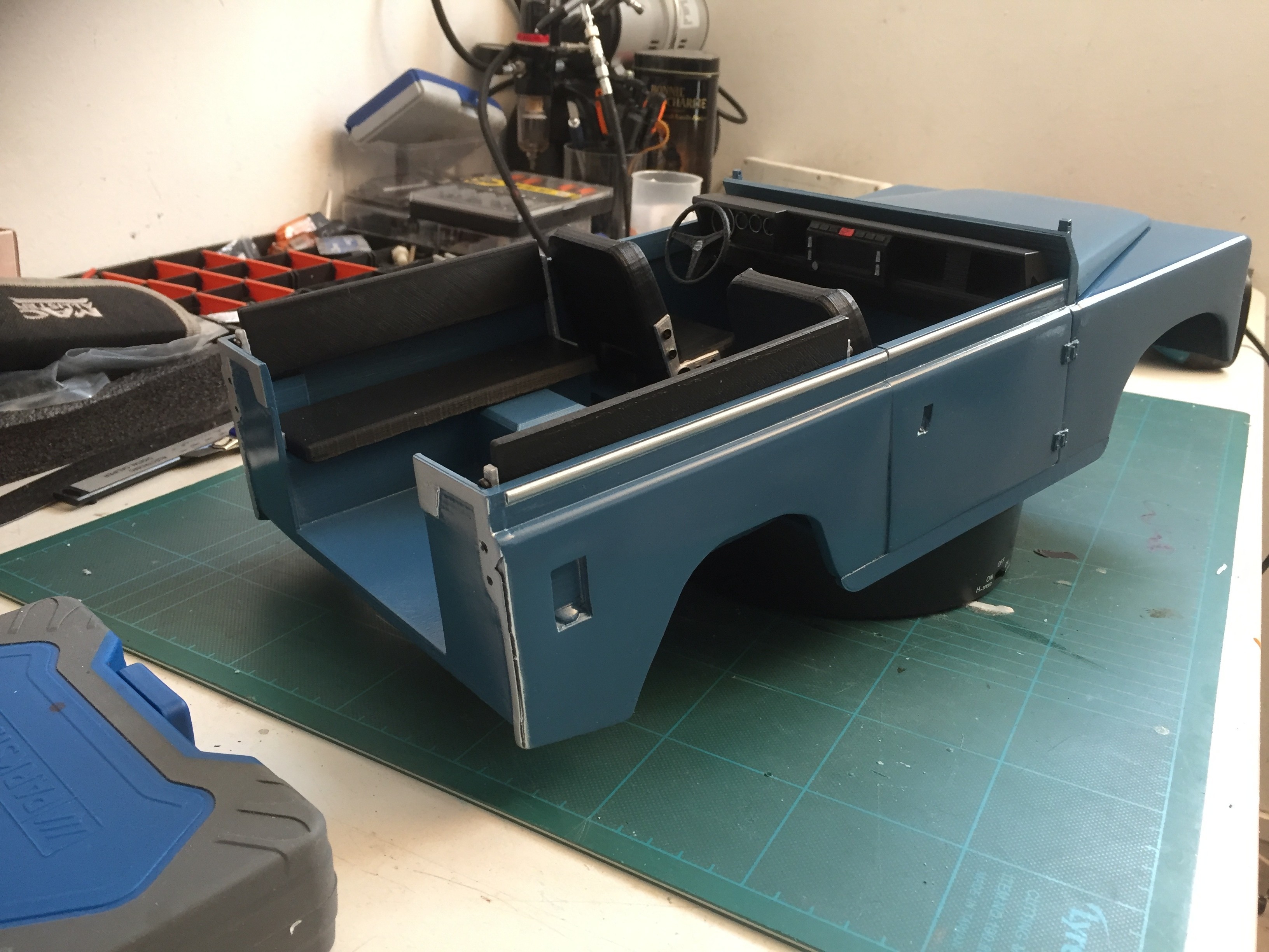 Download STL file rc body 1/10(wheelbase 275mm) defender D88 • 3D ...