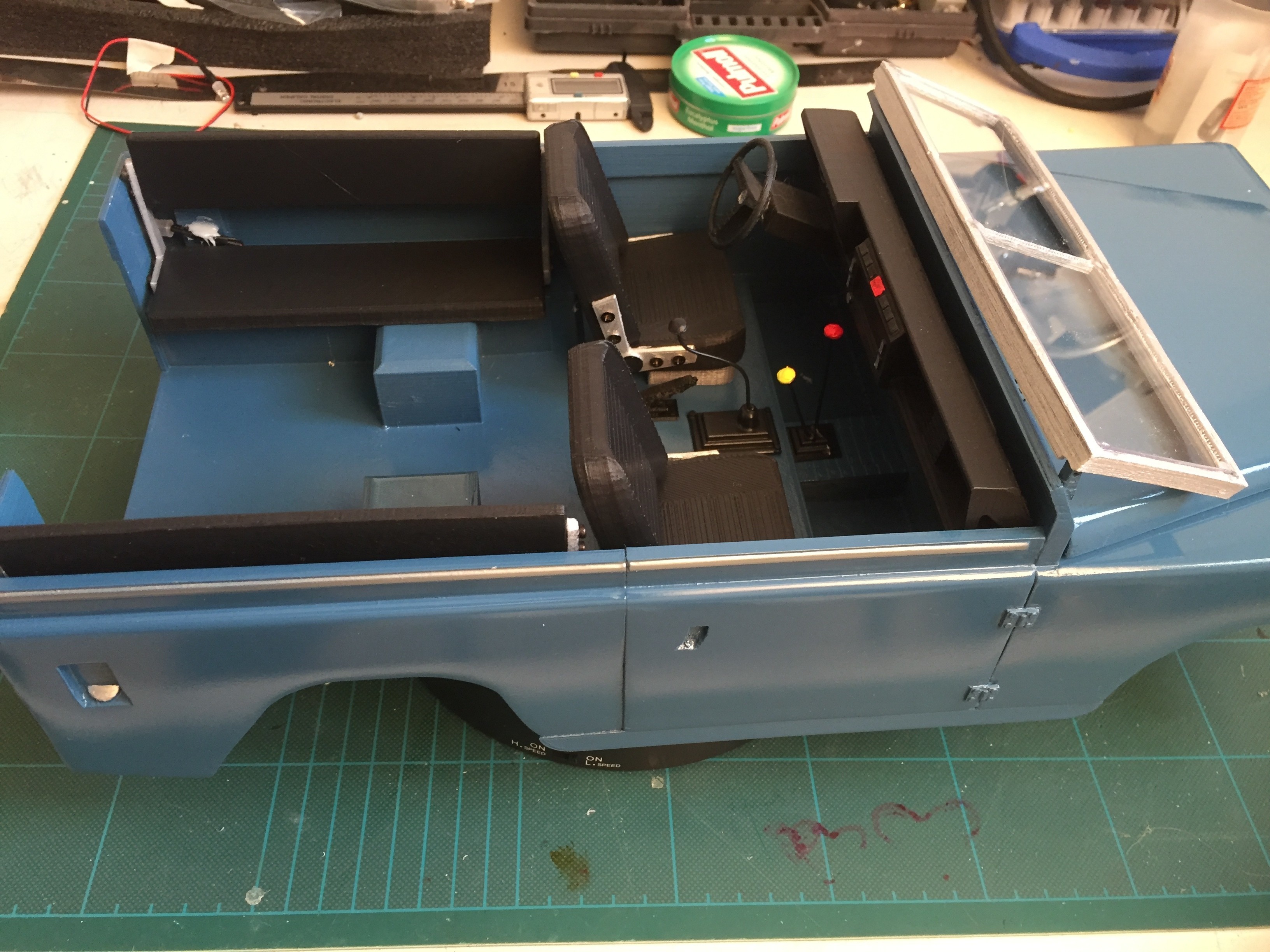 Download STL file rc body 1/10(wheelbase 275mm) defender D88 • 3D ...