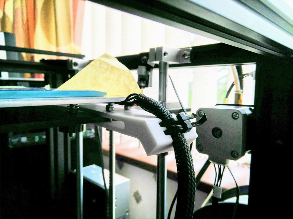 Free 3D file Creality Ender 4 strain relief・3D printer model to ...