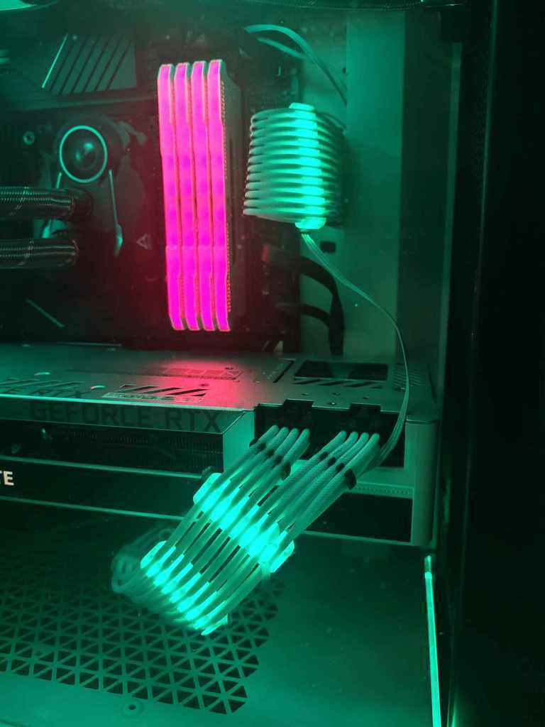Free 3D file LED Comb cable GPU & PSU 🔌・3D printer model to download・Cults