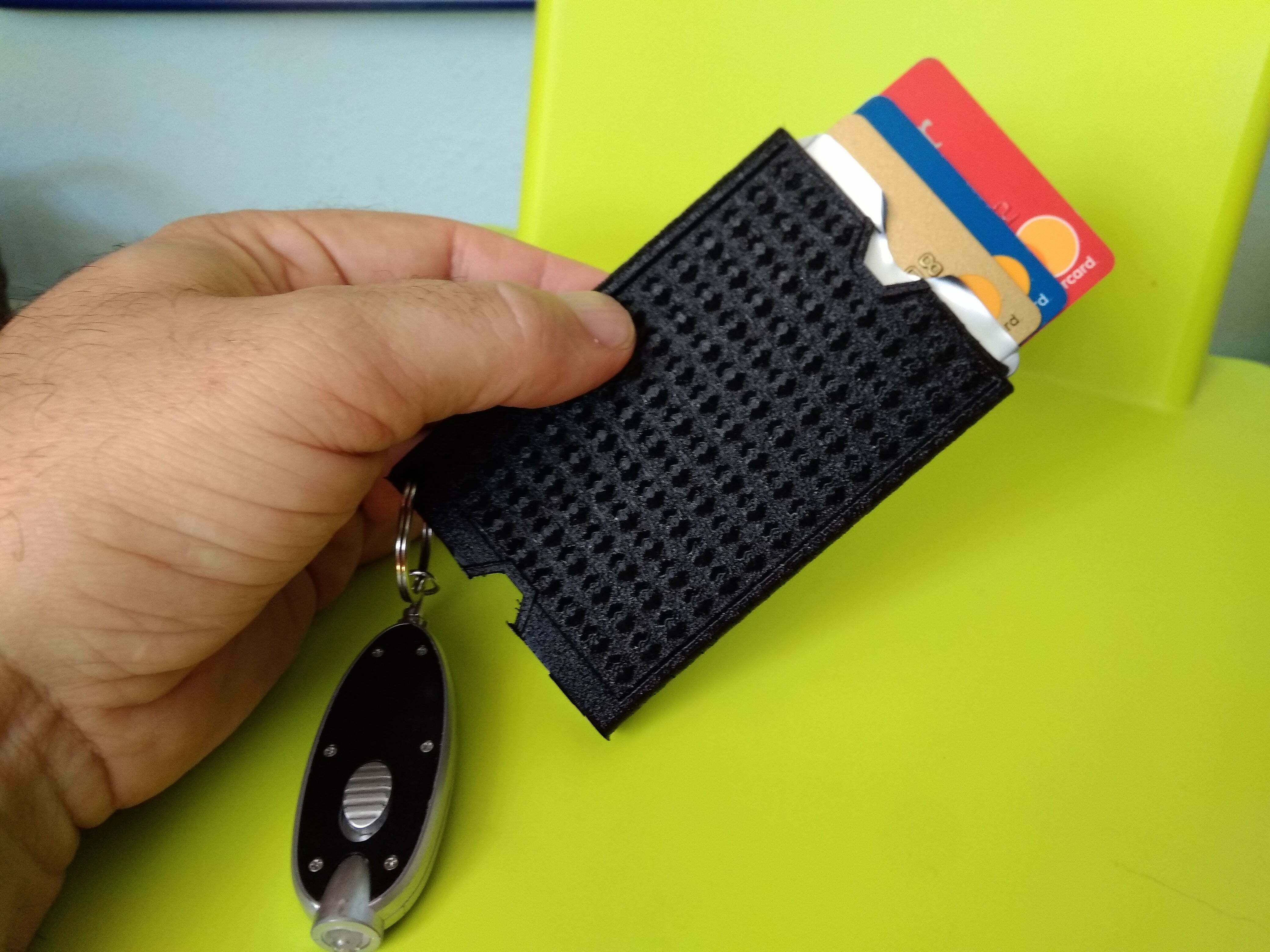 Free STL file Flex TPU Slim Credit Card RFID Wallet・3D print design to ...