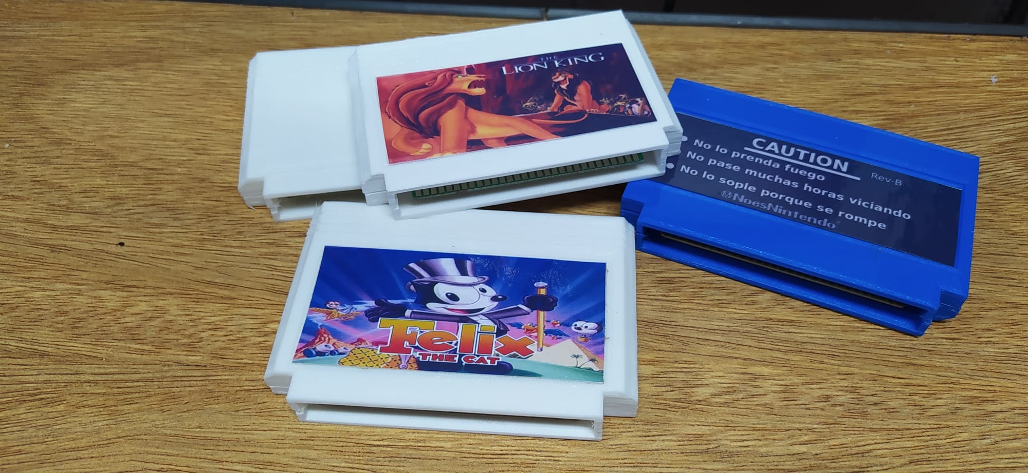 STL file Universal Family Game Cartridge- Family computer Universal ...