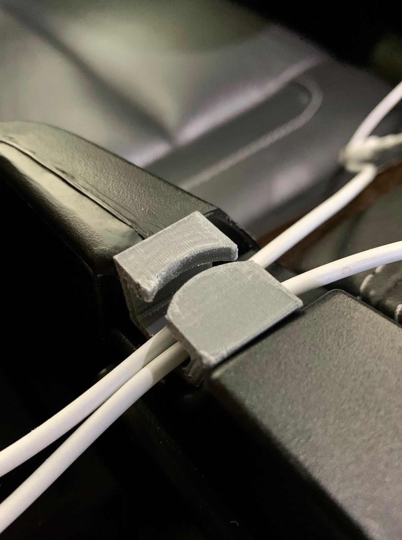 STL file Tahoe Console Cable Organizer 🔌・Model to download and 3D print ...