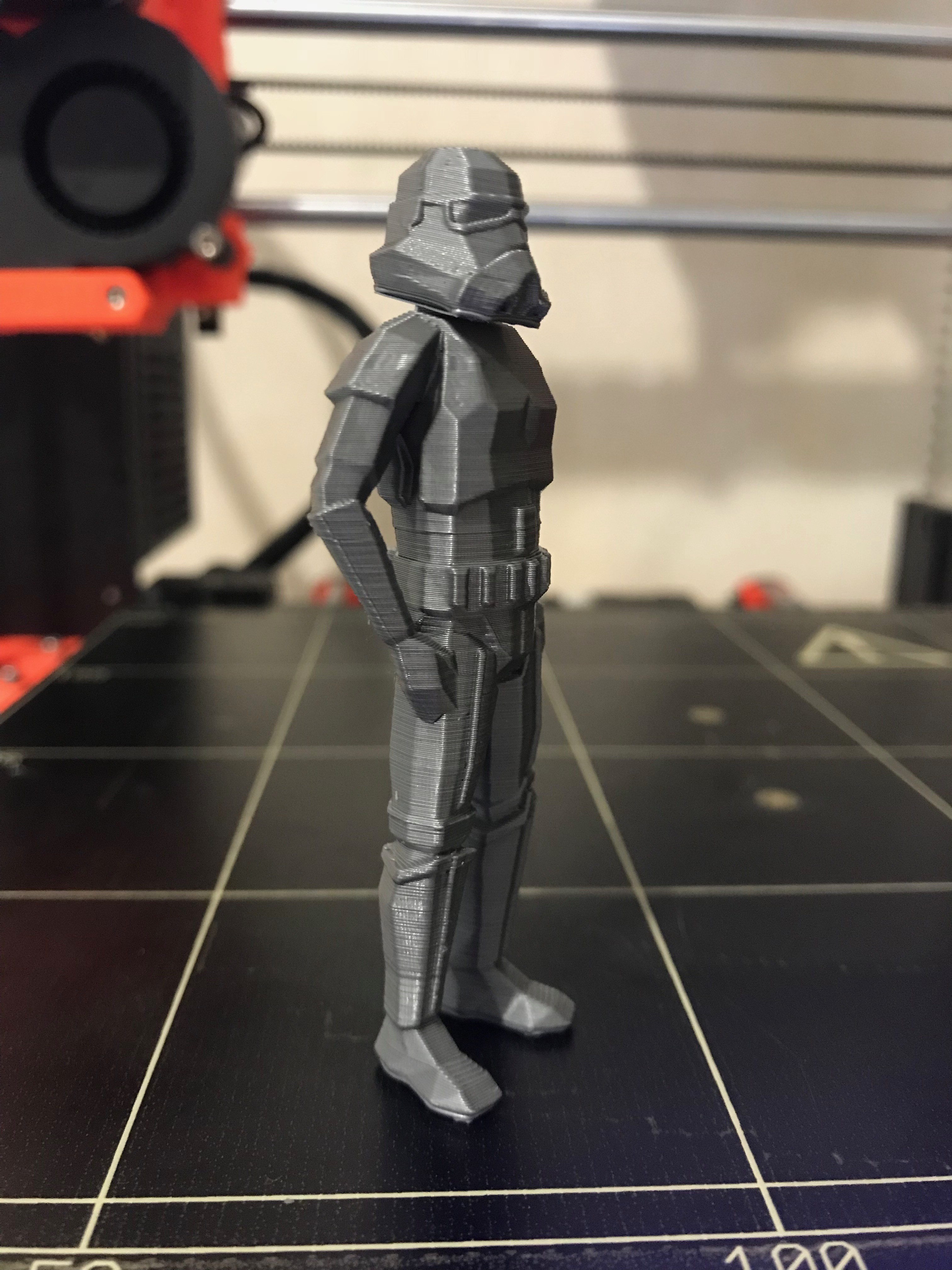 Imprimer en 3D Stormtrooper en Low-Poly • Fabriqué avec une imprimante ...