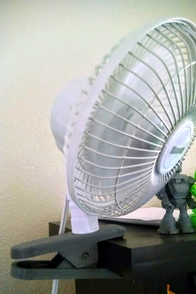 Free 3D file Fan Clip Holder・3D printable design to download・Cults