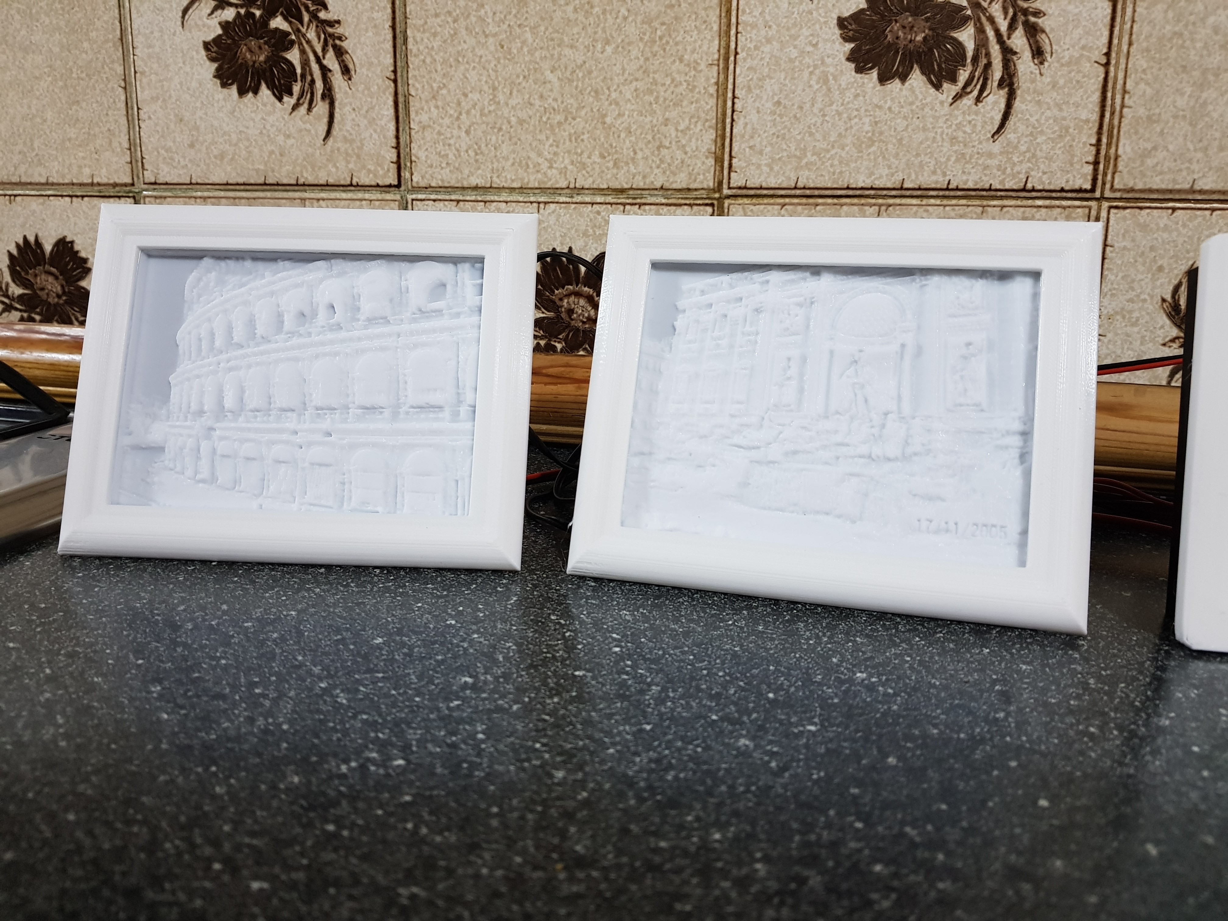 Free STL file Lithophane Light Box / Frame for 120mm - 90mm Lithophanes ...