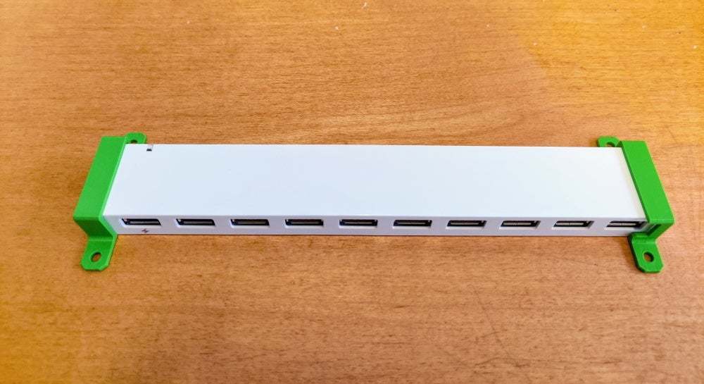 Free STL file AmazonBasics Slim High-Speed 10 Port USB 3.0 Hub Wall ...