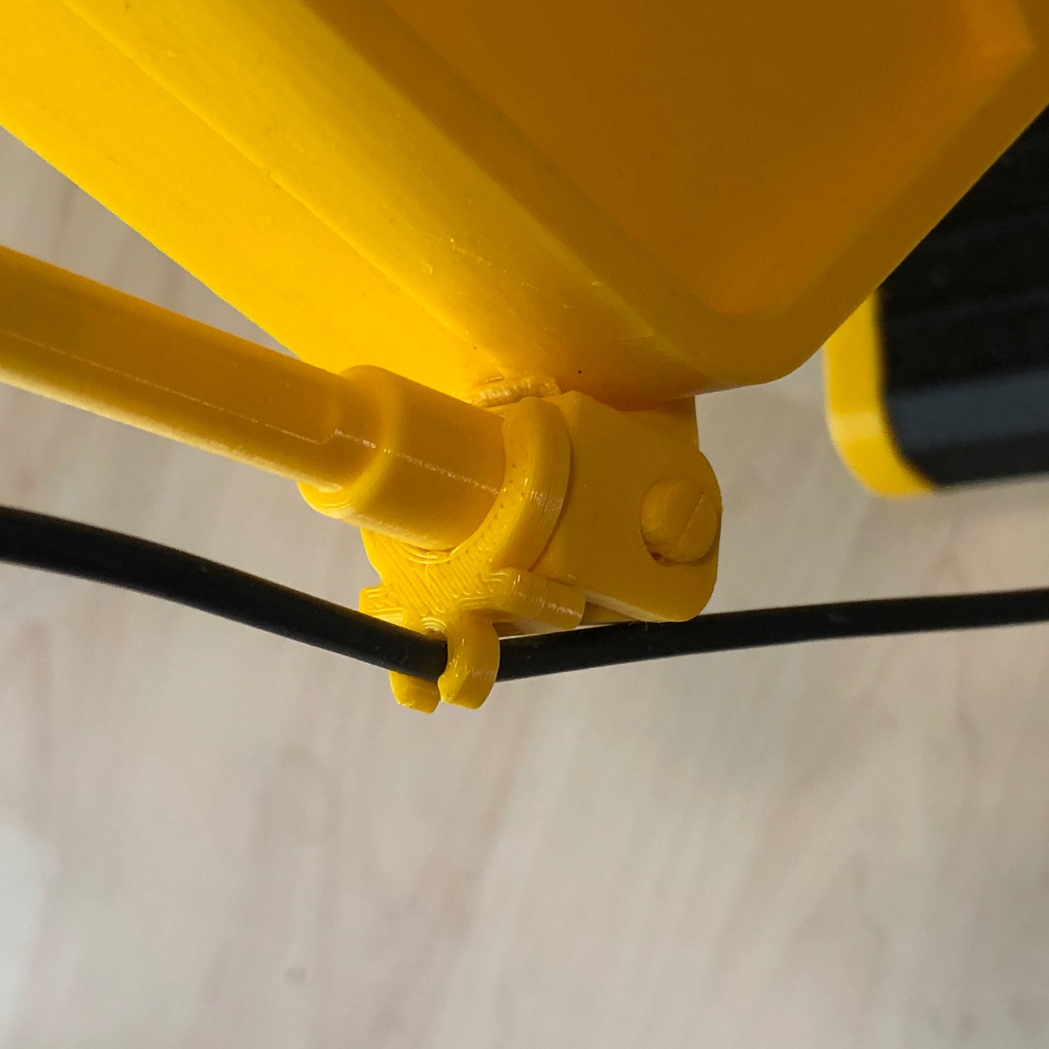 Free STL file Cable guide for DeskCavator・3D printer model to download ...